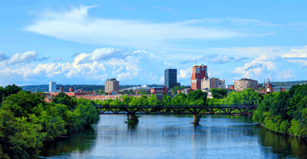 Guide to Becoming an Insurance Agent in New Hampshire